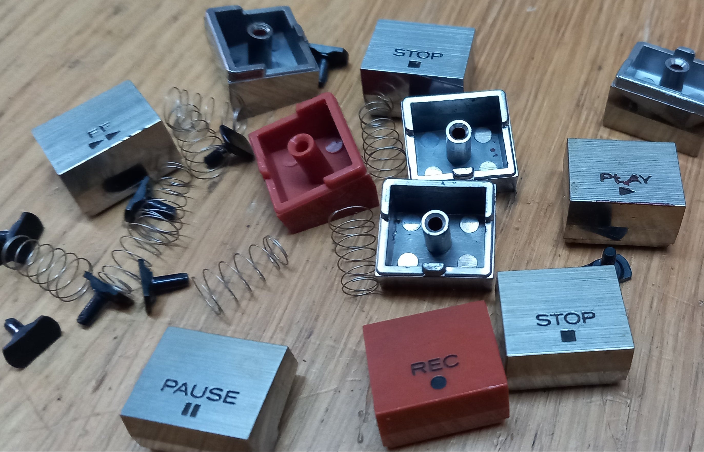 Teac V-33 and others transport buttons customer choice – Tascam Ninja