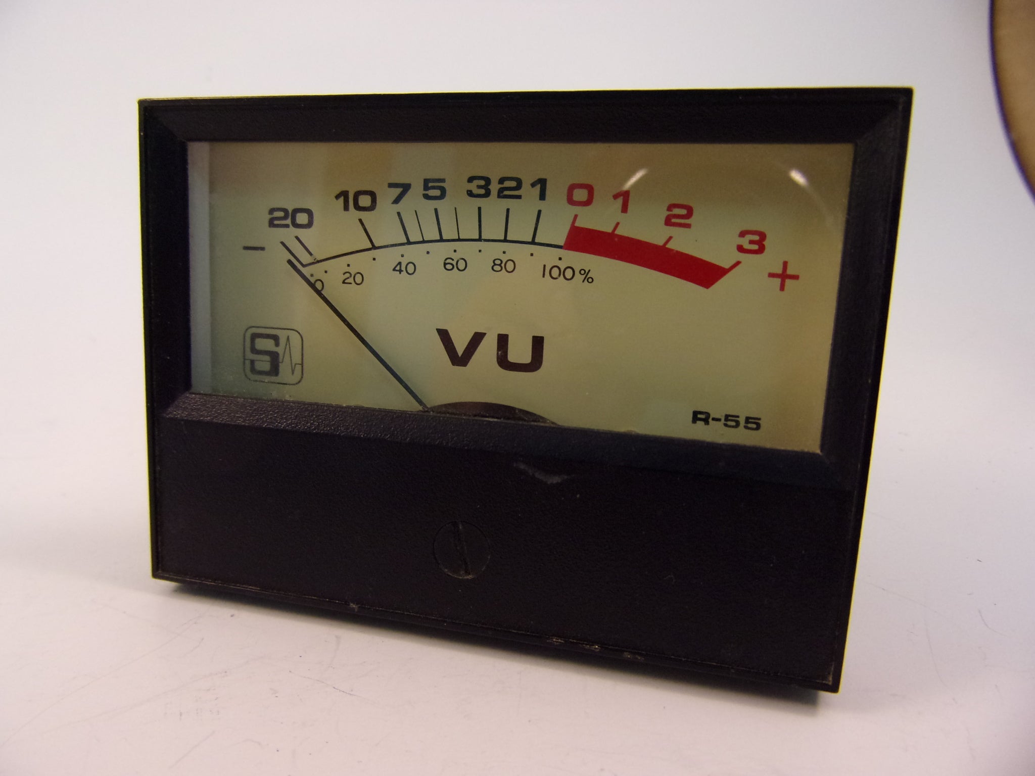 Soundcraft 2400 channel VU meter COMPONEX R-55 – Tascam Ninja